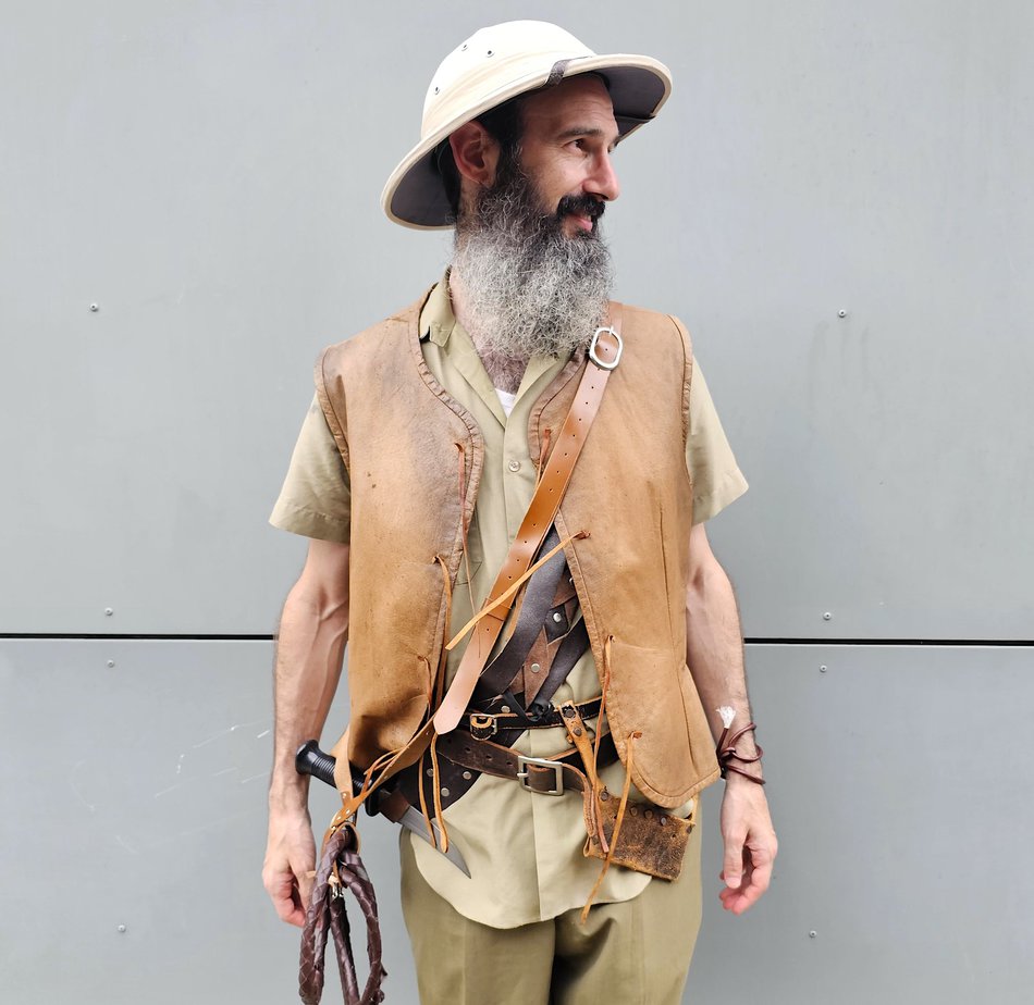 Safari Explorer - Snog The Frog